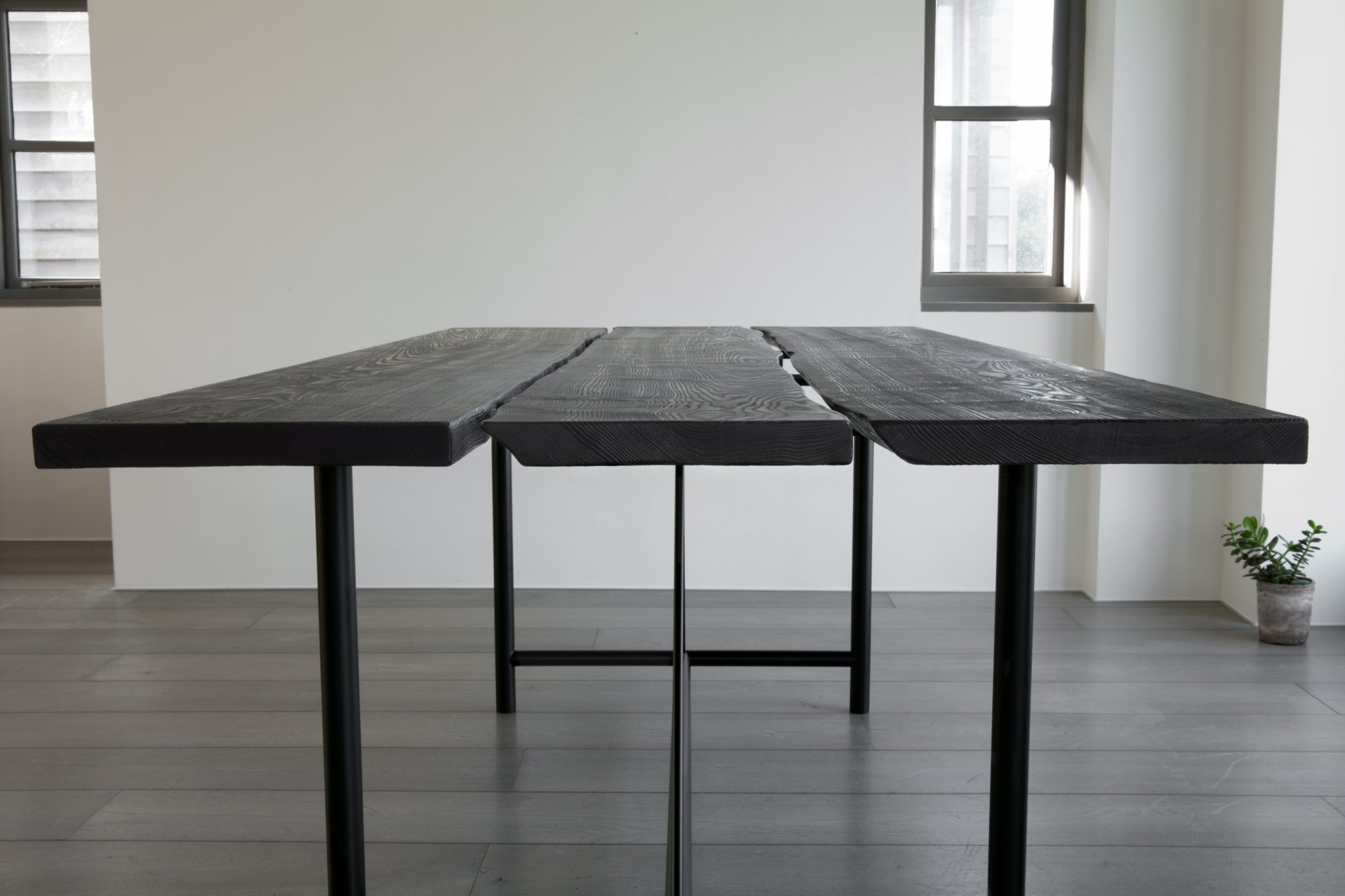 Black dining table – Nordic Designer Furniture